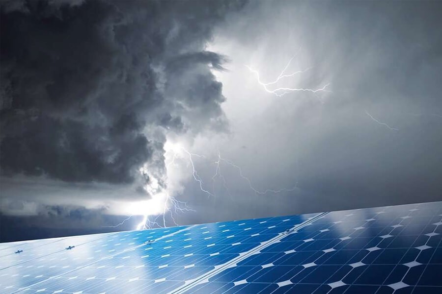 Can Solar Panels Withstand Earthquakes and Extreme Weather?